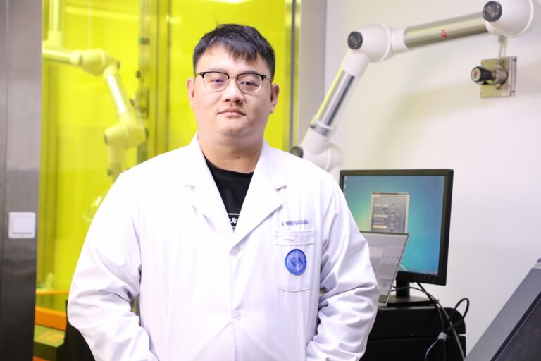 People - Laboratory of Bioinspired Engineering - GU LAB